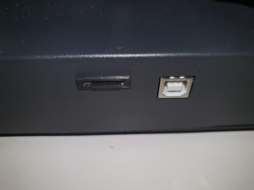 Free 3D file Fokoos Odin-5 F3 SD Card shroud 🧞‍♂️・3D printer design to ...