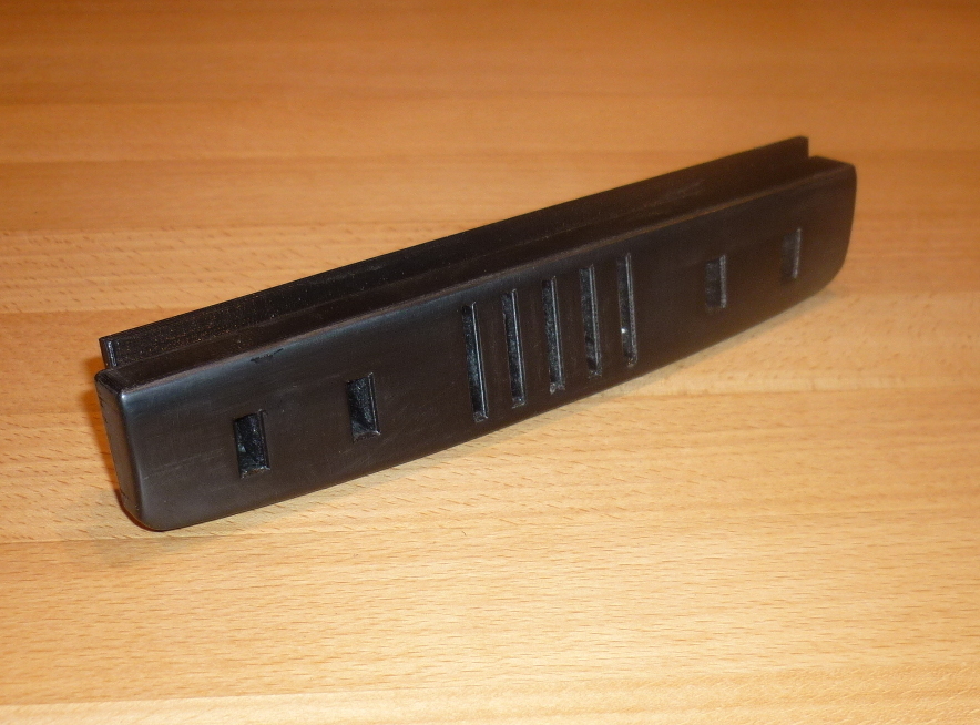 Archivo 3D gratis Car Stereo DIN/ISO Slot Cover for SD-Cards・Plan ...