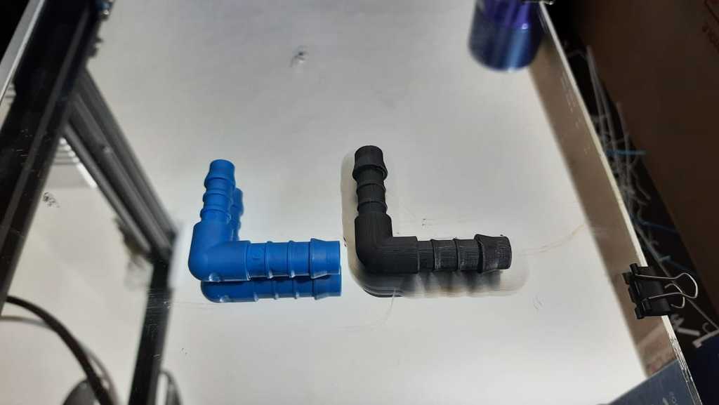 Free 3D file Hose Barb Curve 3/8"・Model to download and 3D print・Cults