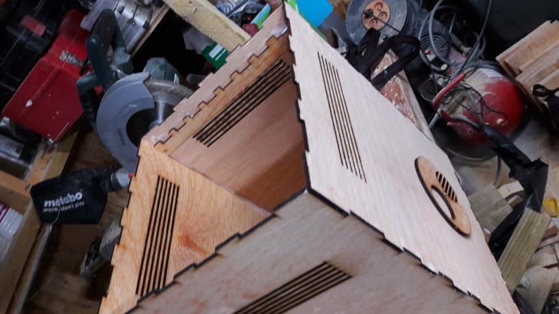 Free 3D file swarm trap warre hive・3D print design to download・Cults
