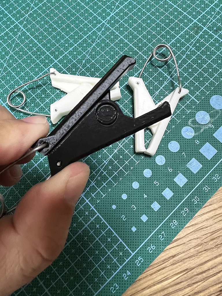 Free 3D file Hanging Clip・3D printing template to download・Cults