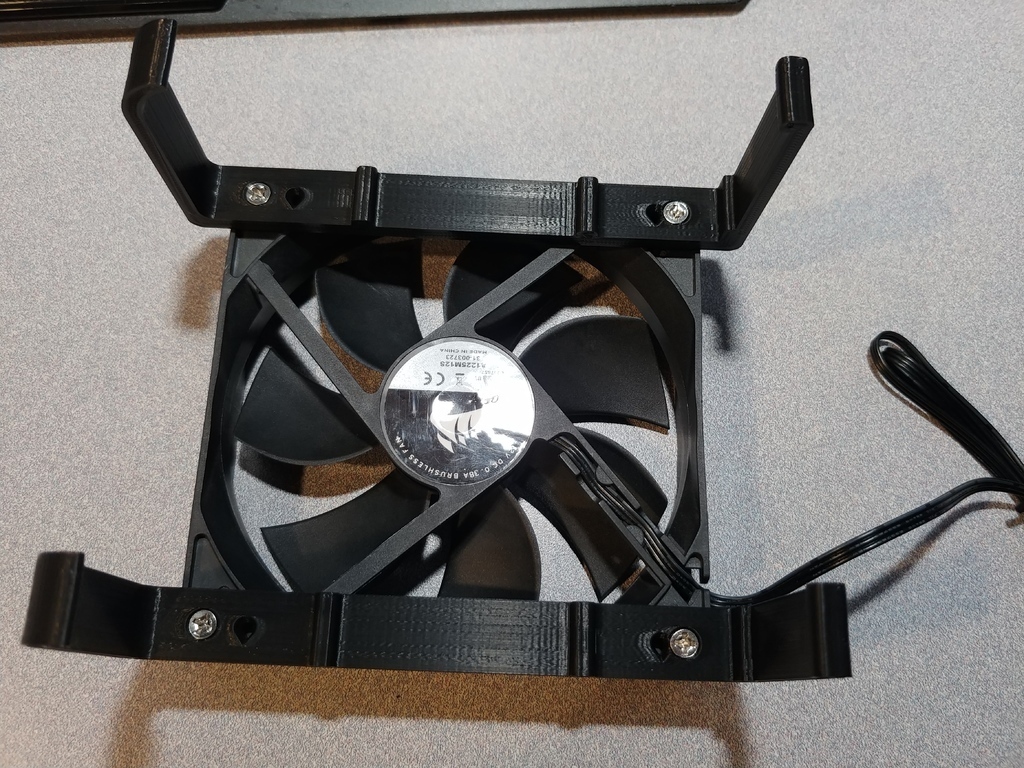 Free 3D file Motorola Arris Surfboard 120mm Fan Mounting Bracket・3D ...