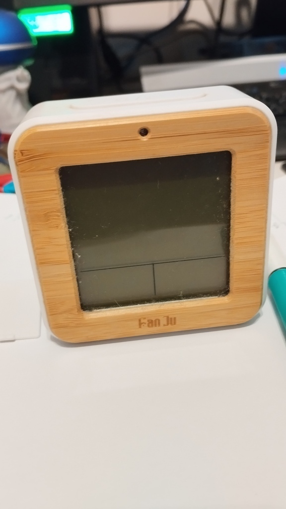 Archivo 3D gratuito Réveil FanJu cache piles / Clock FanJu FJ3533 ...