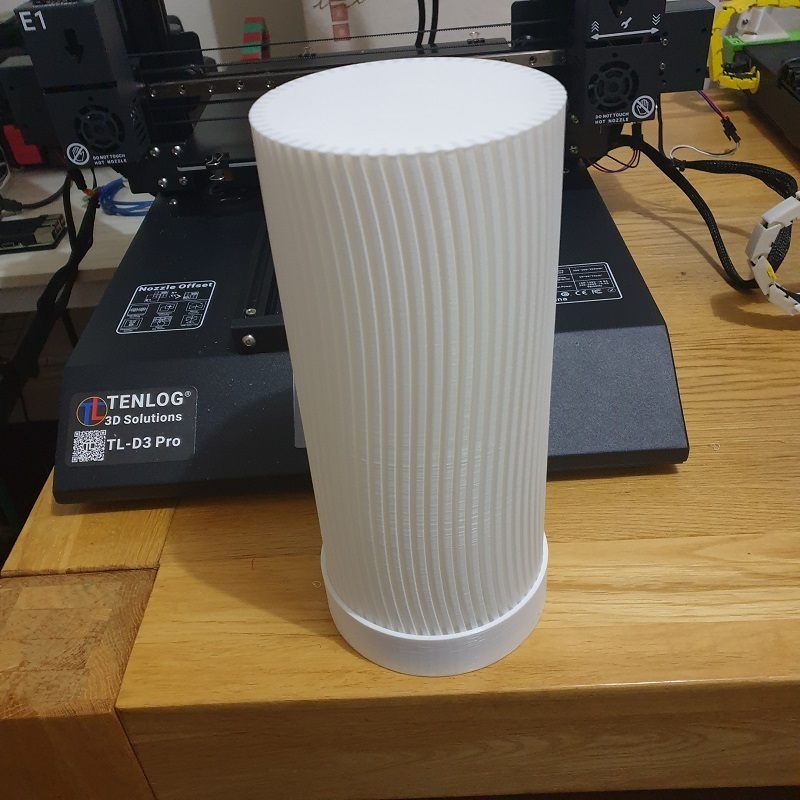 Free 3D file Table Lamp 🔦・3D printable model to download・Cults