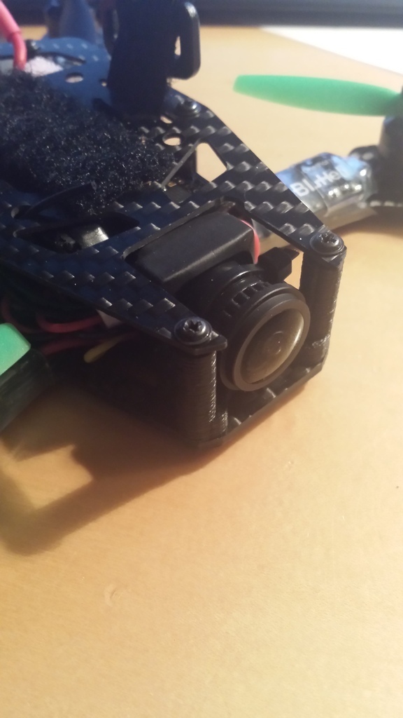 Free 3D file RunCam Owl cam holder for Diatone ET-150・Template to ...