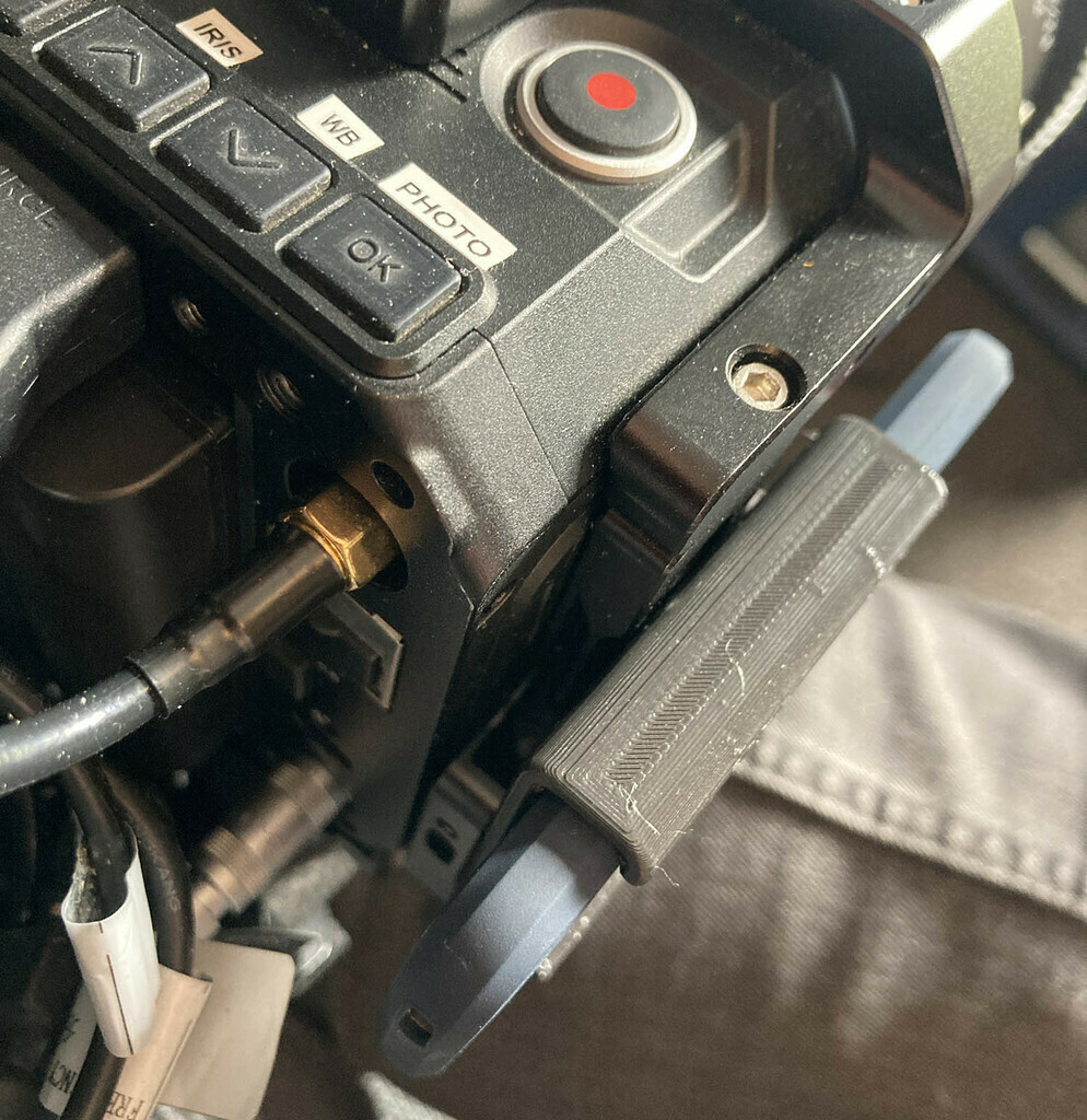 Fichier 3D gratuit Z-Cam Nato Rail Sandisk SSD Holder v2・Plan pour ...