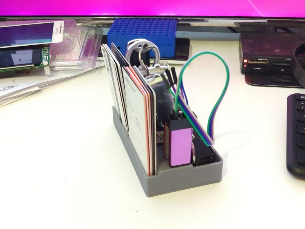 STL file Thumb drive organiser with card slots・3D printable design to ...