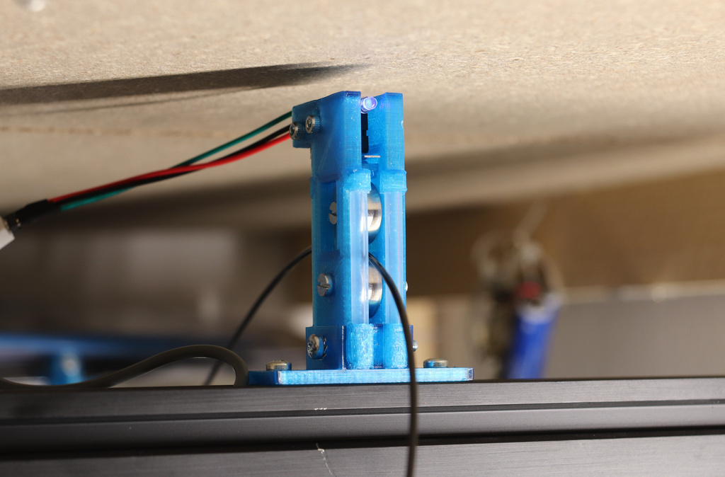 Free 3D file Filament Sensor and Guide・3D print object to download・Cults