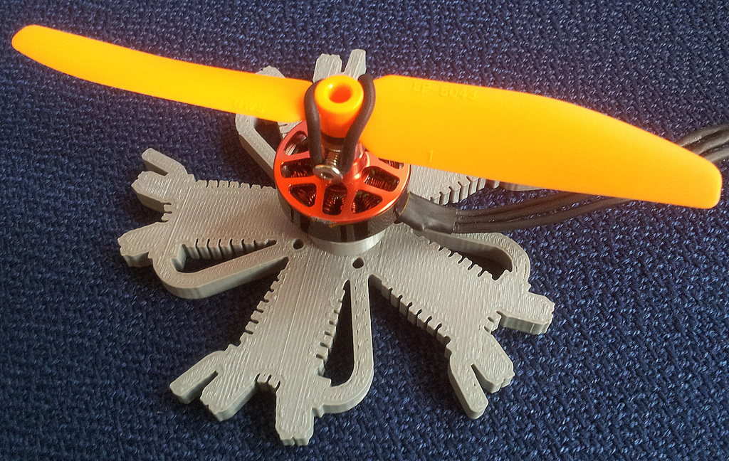 Free 3D file Radial engine dummy for RC plane 8mm mounting hole・3D ...