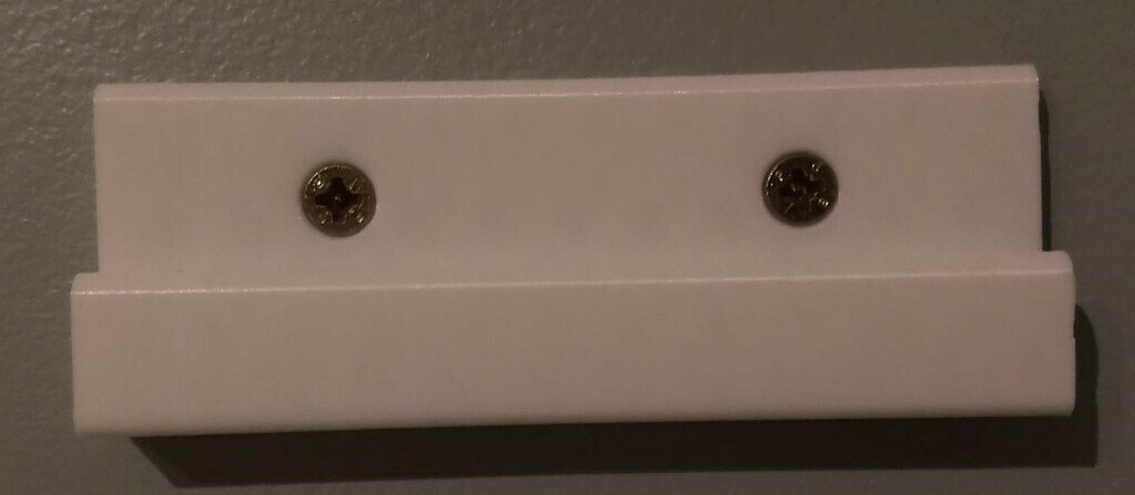 Free 3D file Plexiglass Wall Mounts・3D print design to download・Cults