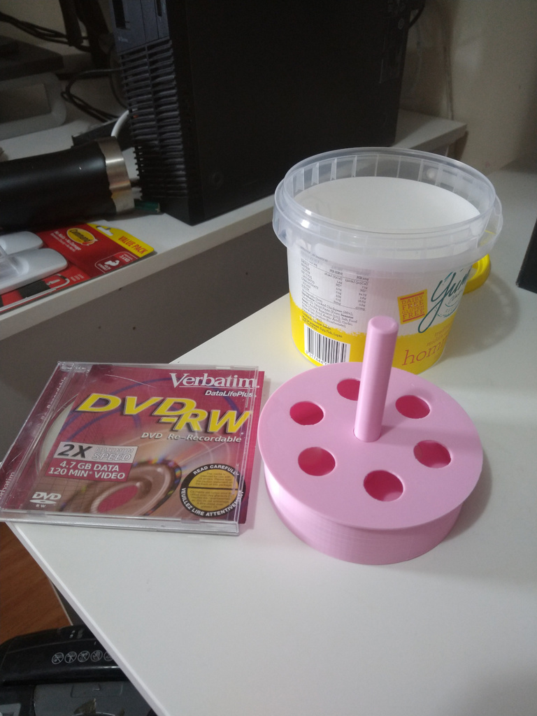 Free 3D file Yumi's Hommus CD / DVD Spool・3D print design to download・Cults