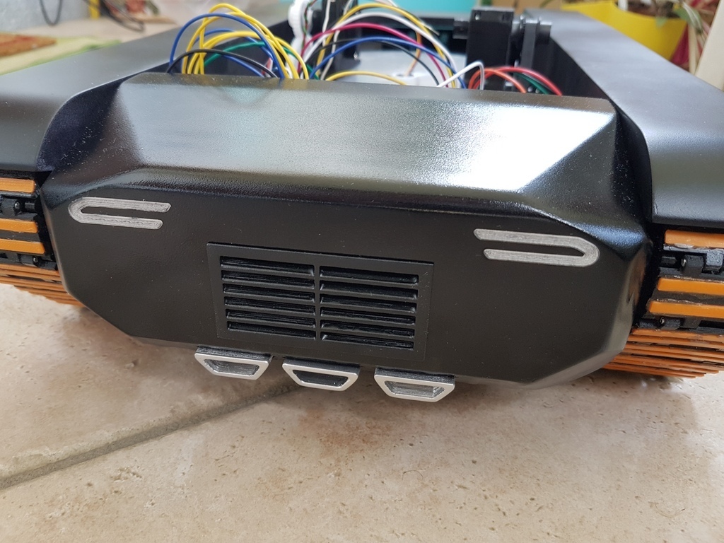 Free 3D file Tank RC. Front rear & cover track 🪖・Template to download ...