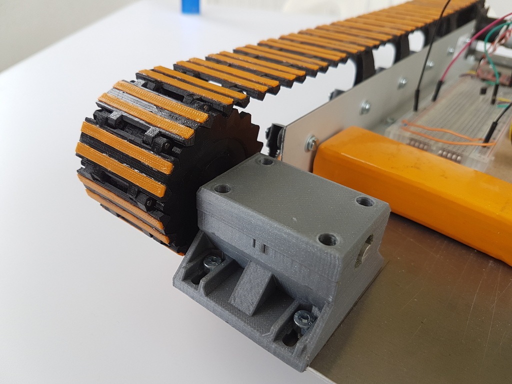 Free 3D file Tank RC. Track 🪖・3D printing design to download・Cults