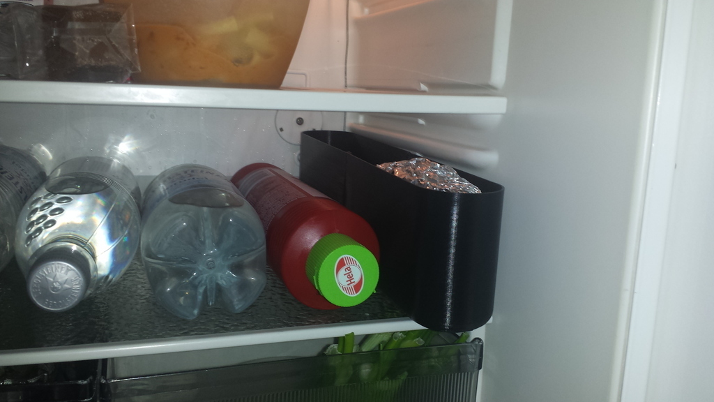 Free 3D file Box for two snake cucumbers (more space in the fridge ...