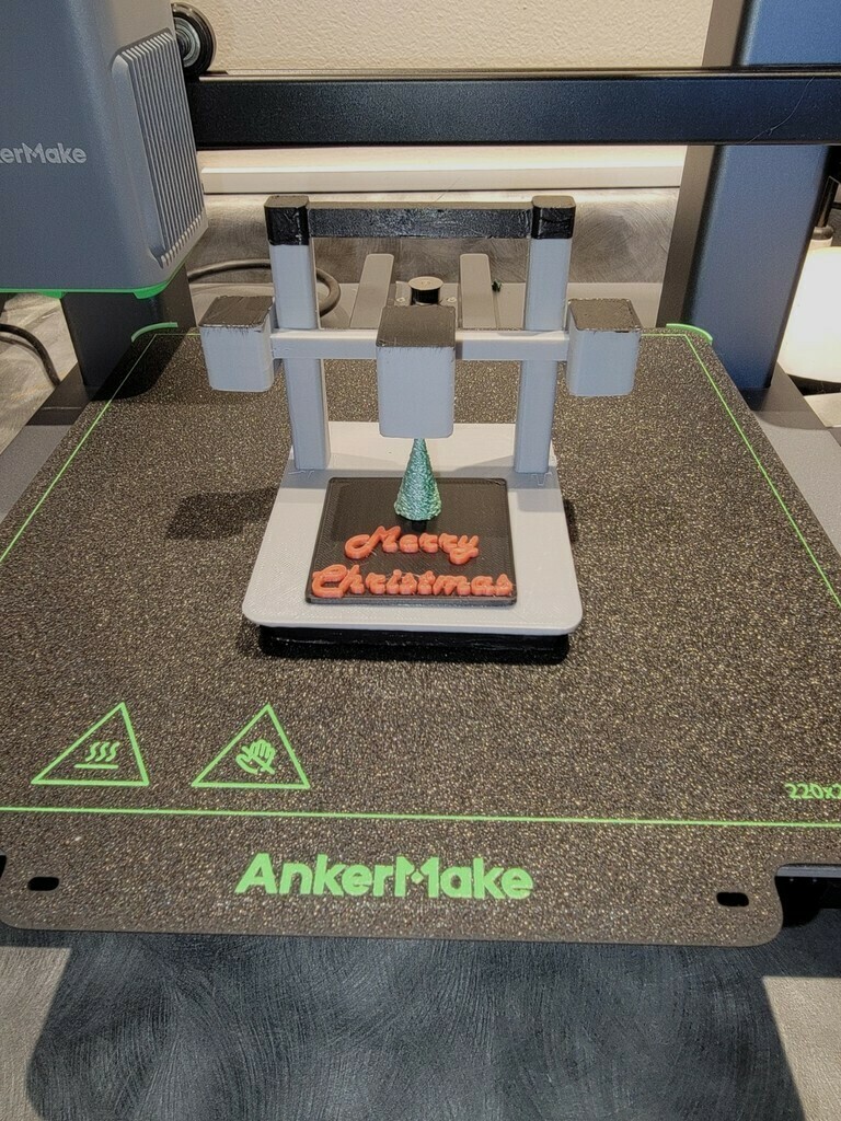 Free 3D file Model of an AnkerMake M5C printing a holiday design 👽 ...