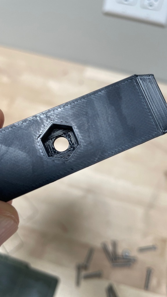 Free 3D file Chainlink Fence Mounting Bracket・3D printable design to ...