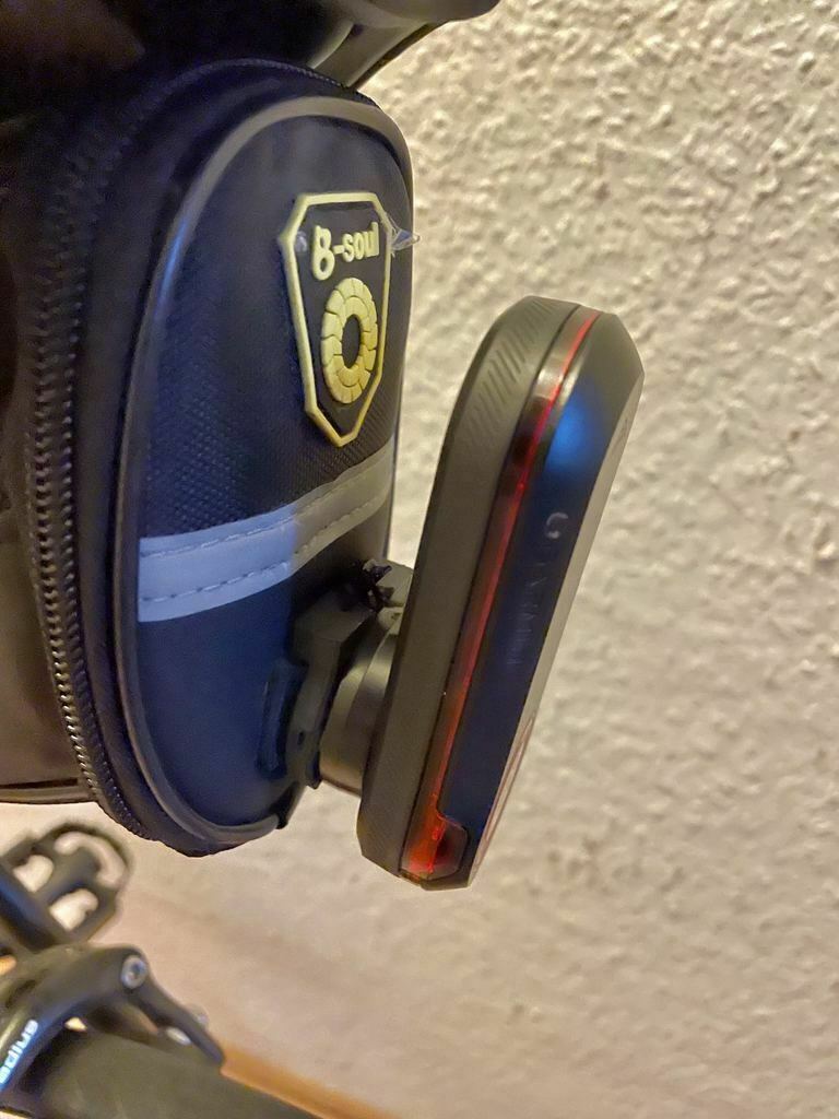 Free 3D file Garmin Varia Saddlebag Mount・3D printable design to ...
