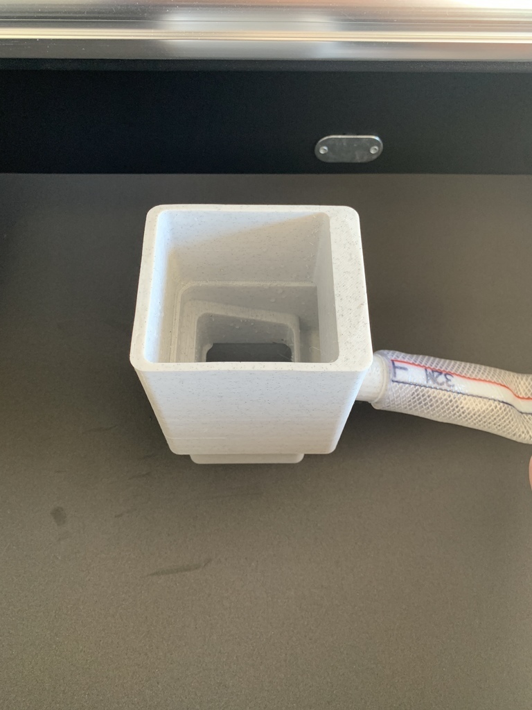 Free 3D file Rain Barrel Downspout diverter for 3x3 gutter・3D printable ...