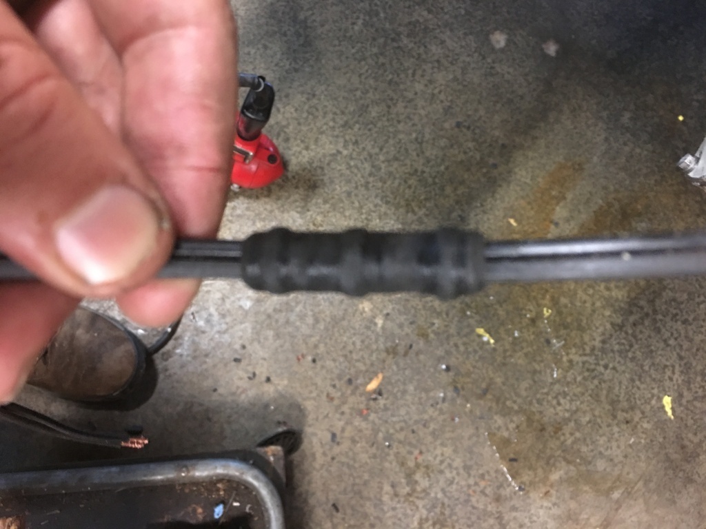 Free 3D file OMC outdrive electric shift wire grommet・Object to ...