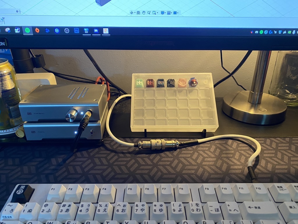 Free 3D file Evil Box Artisan Keycap Case Stand・3D printable object to ...