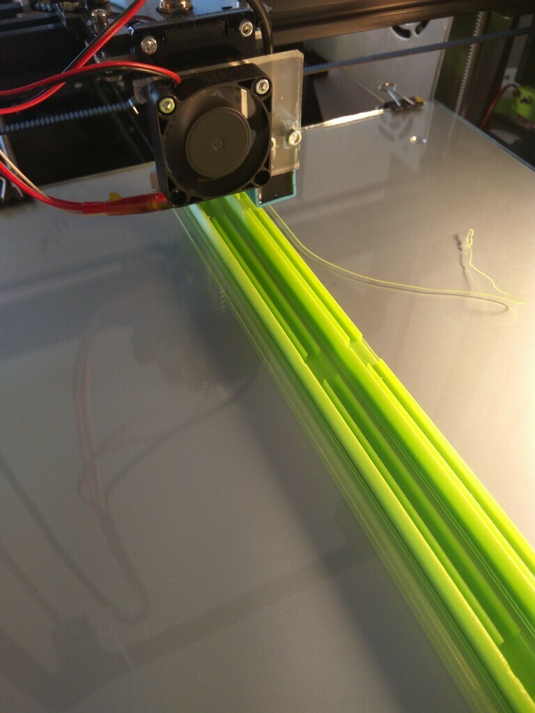 Free 3D file solar panel holder・Model to download and 3D print・Cults