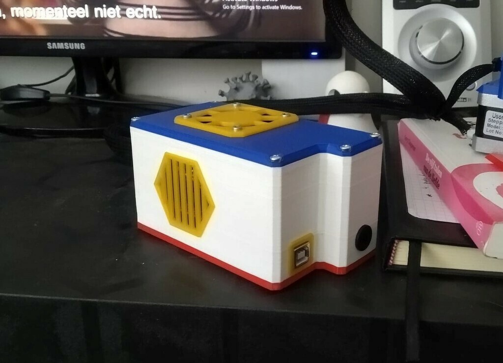 Free 3D file Robot Arm Electronic Enclosure 🤖・3D printing design to ...