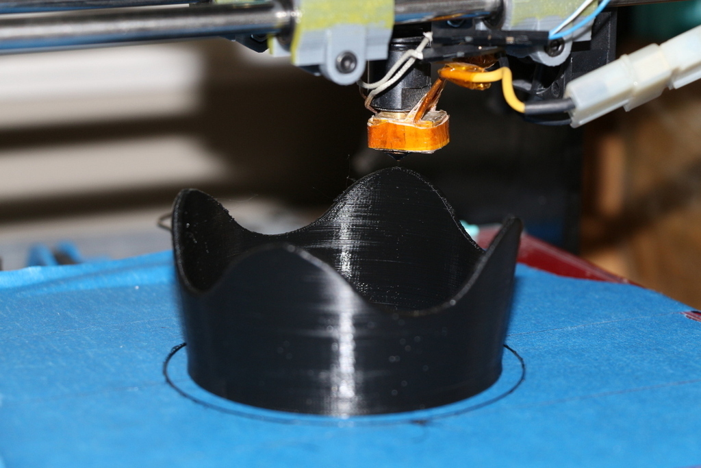 Free 3D file Canon 18-135 STM lens hood・3D printable object to download ...