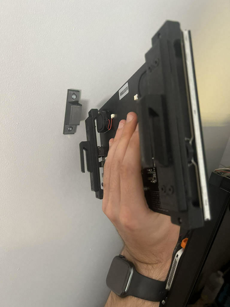 Free 3D file WIMAXIT 10.1" Touchscreen Wall Mount・3D print object to ...