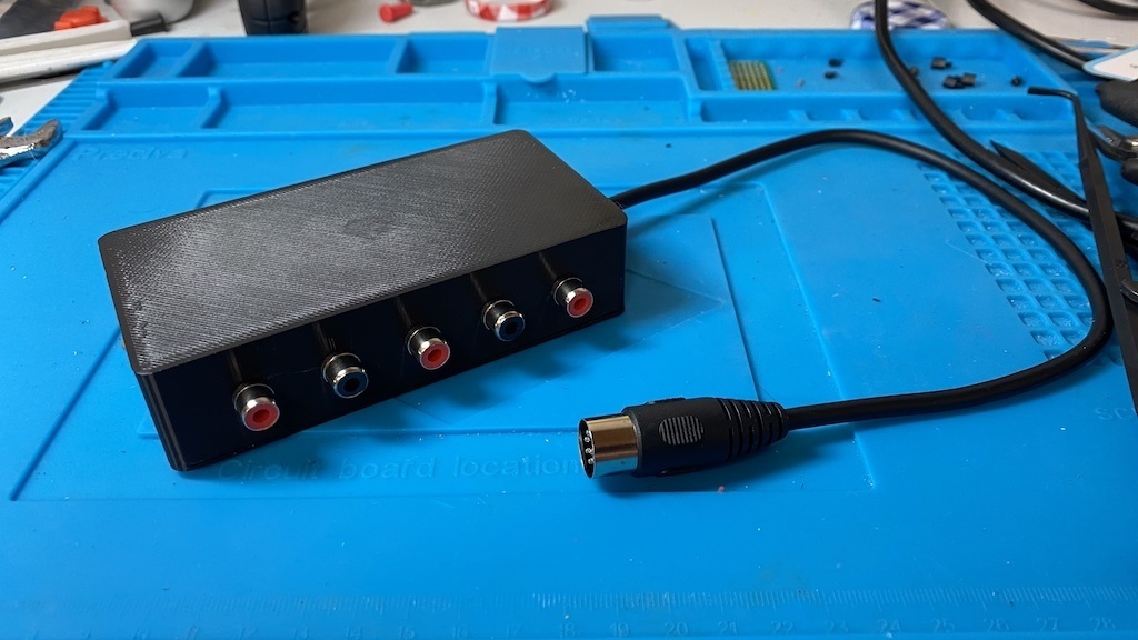 Free 3D file Dek's RGB to Component Transcoder Box・3D printable model ...