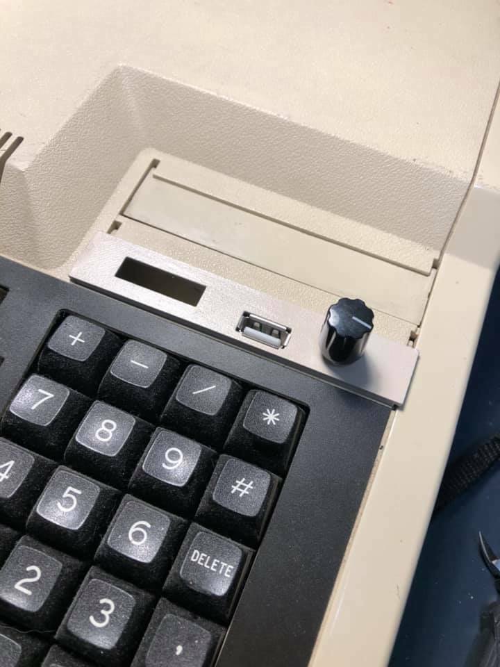 Free 3D file BBC Master - Cartridge Slot Gotek Holder 🖥️・3D printer ...