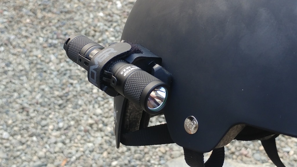 Free 3D file EDC Flashlight Helmet Mount・3D printer design to download ...