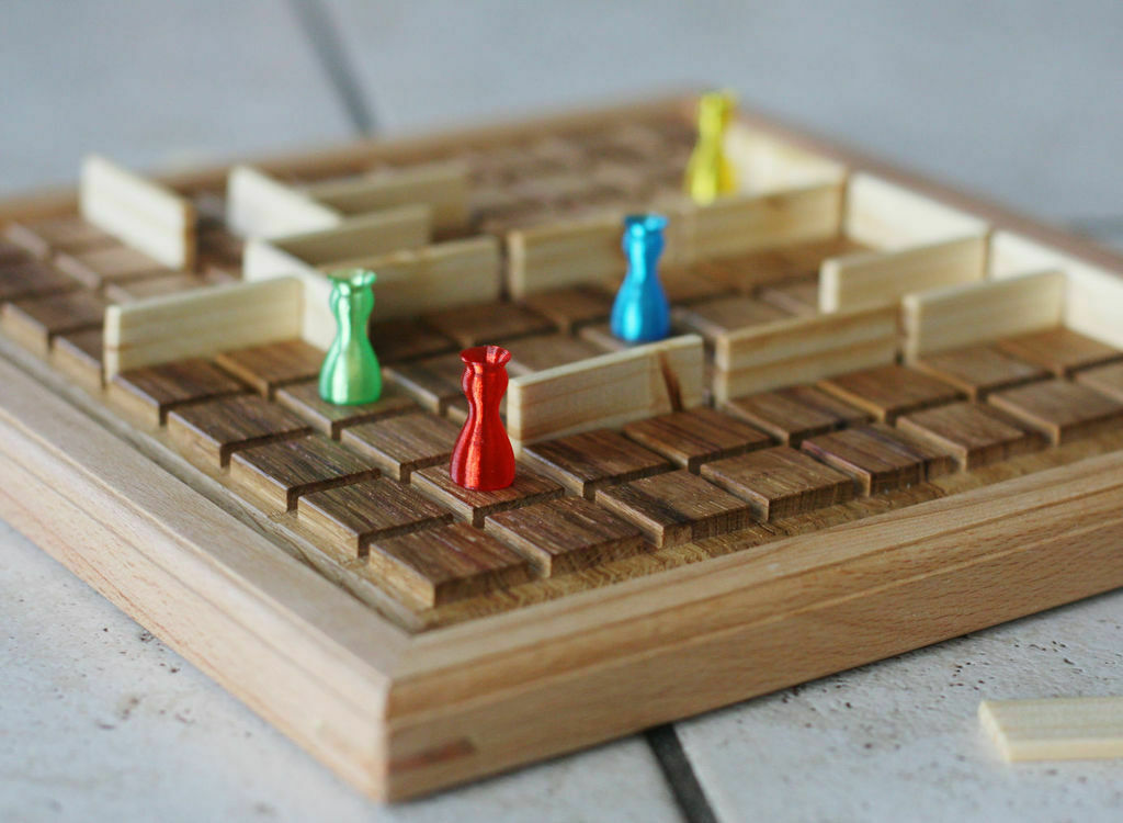 Archivo 3D gratis Jarrón en espiral Meeple・Plan imprimible en 3D para ...