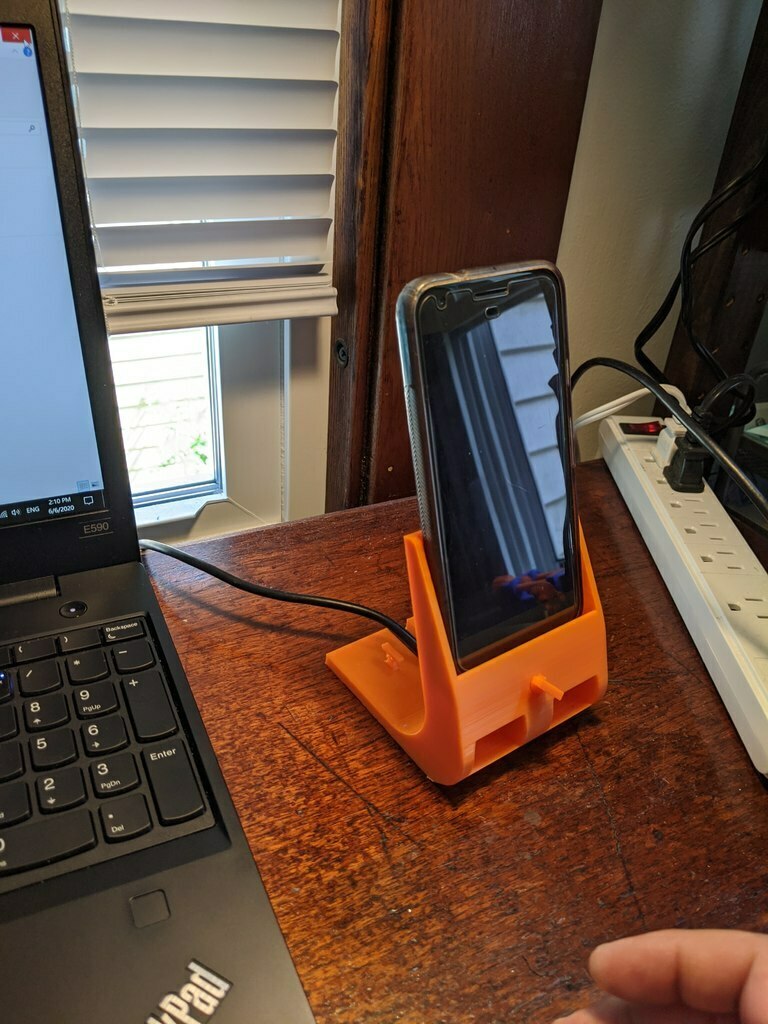 Free 3D file Phone Dock・3D printer model to download・Cults