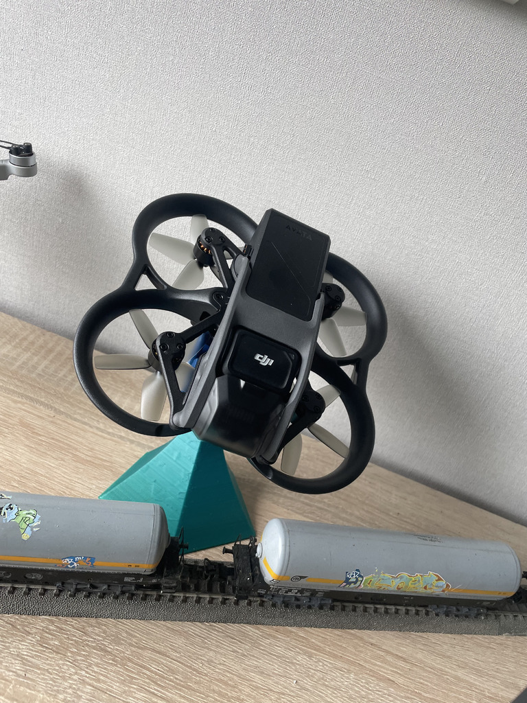 Fichier 3D gratuit Support DJI Avata & Mavic 2 Pro・Modèle à télécharger ...