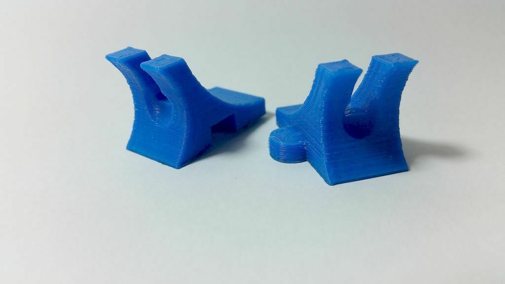 Free 3D file Cable holder hook guide - multiple copies snap together ...