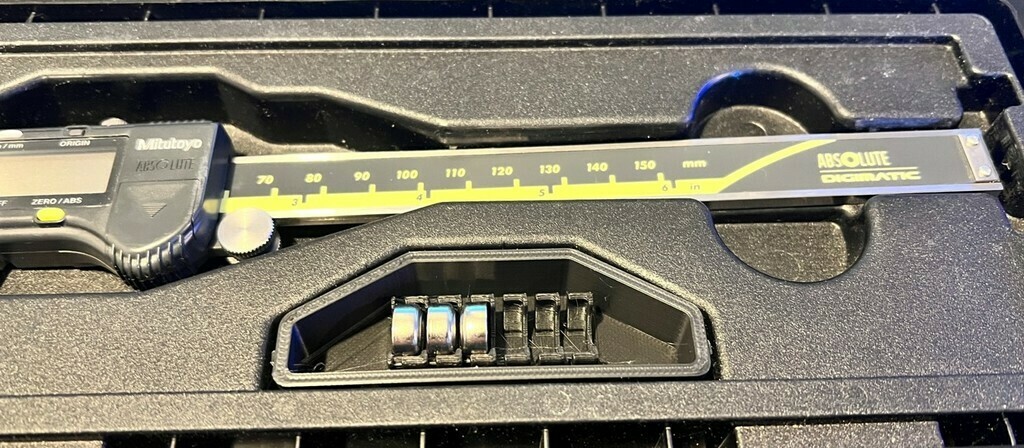 Free 3D file Caliper Box Battery Holder 📦・3D printable model to ...