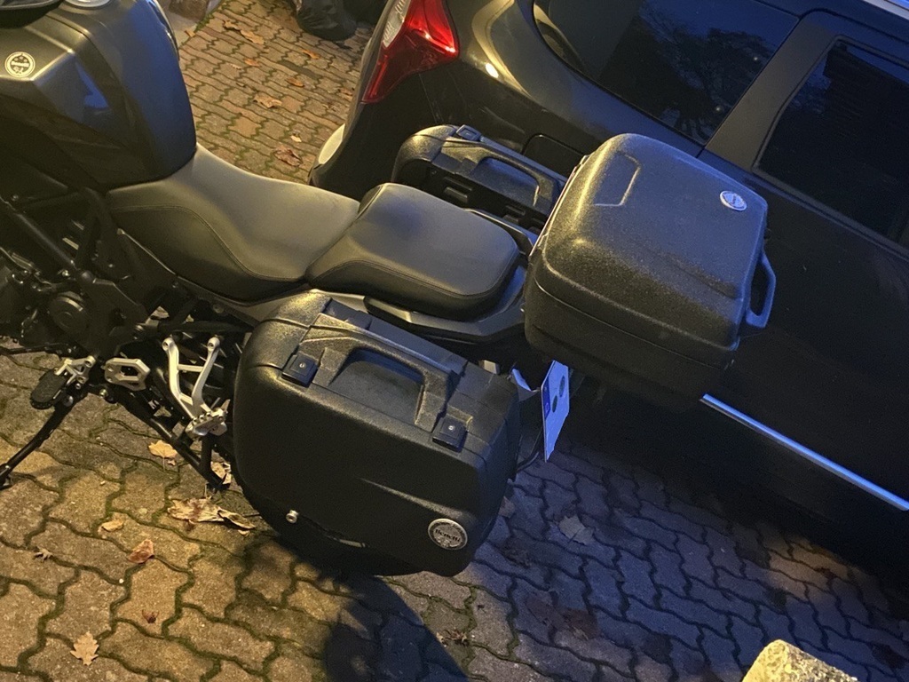 Free 3D file Hepco & Becker Junior für Benelli Logo für TRK 502x・3D ...