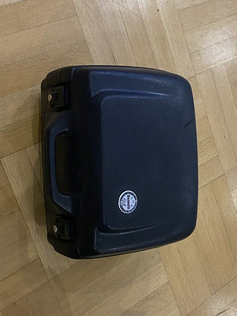 Archivo 3D gratuito Hepco & Becker Junior für Benelli Logo für TRK 502x ...