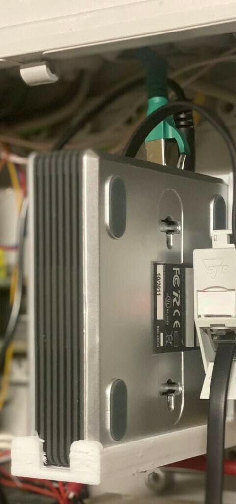 Free 3D file Linksys PAP2T DIN RAIL (Hutschiene) und 19" Rack Mount・3D ...