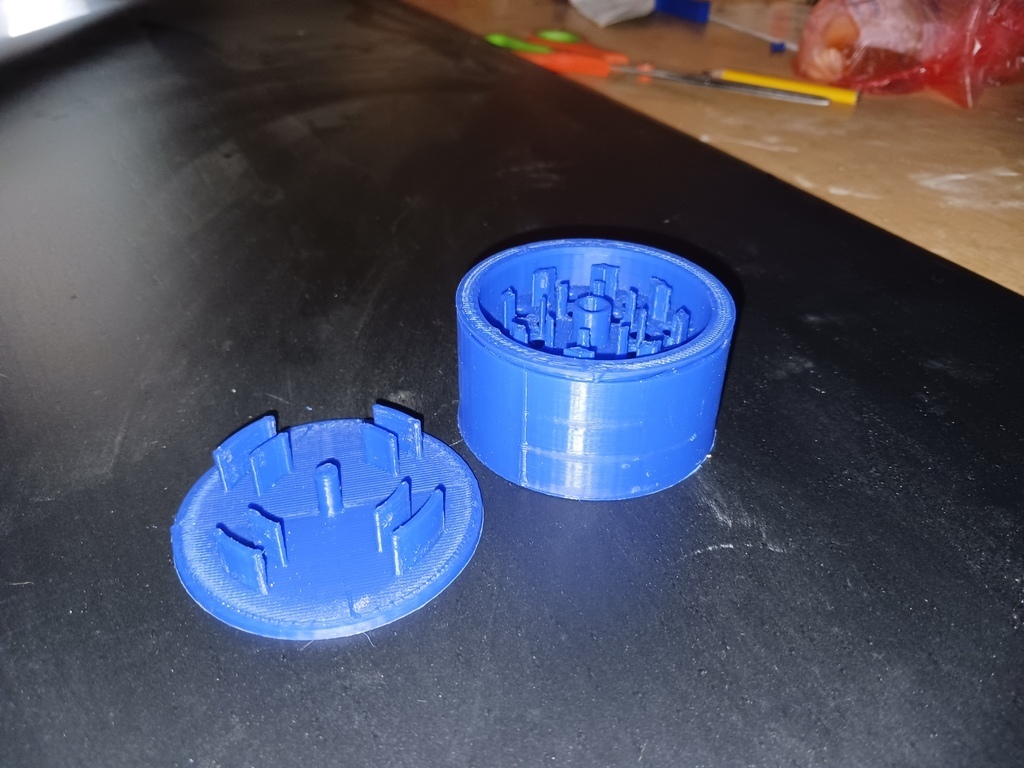 Free 3D file simple weed grinder 👽・3D print design to download・Cults