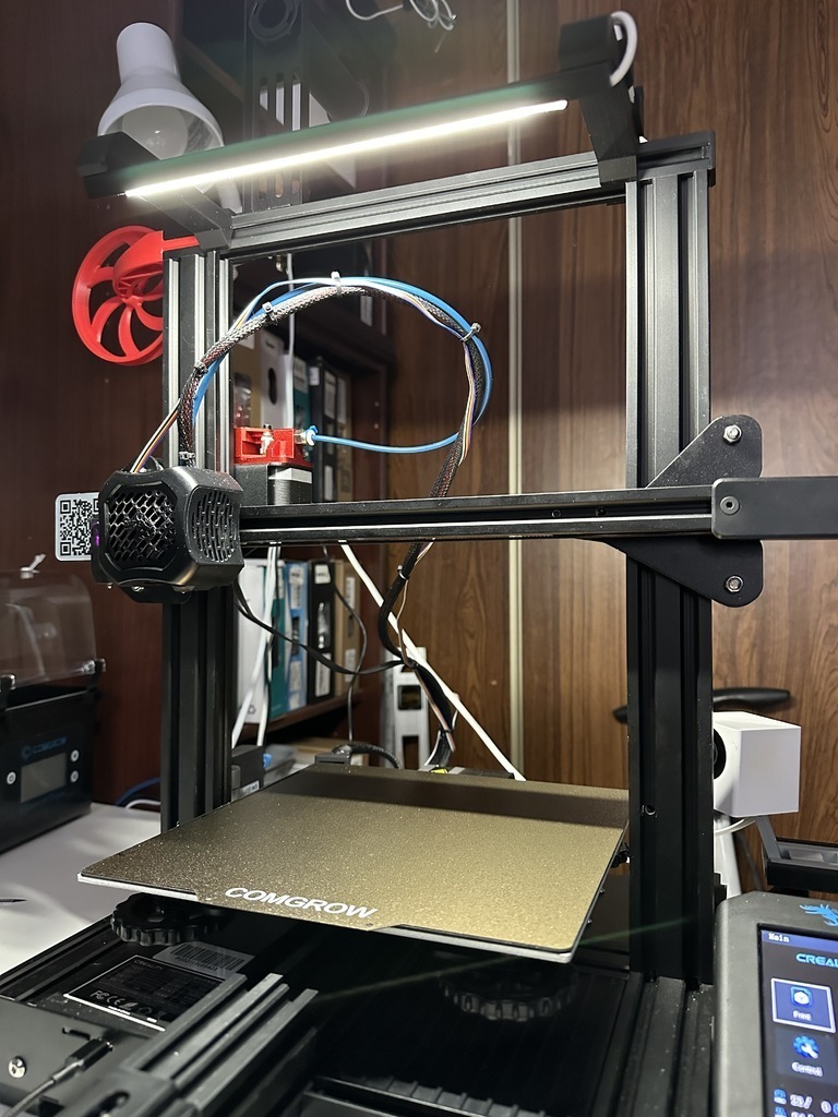 Free 3D file Lightbar Overhead Mount 🧞‍♂️・3D print design to download・Cults