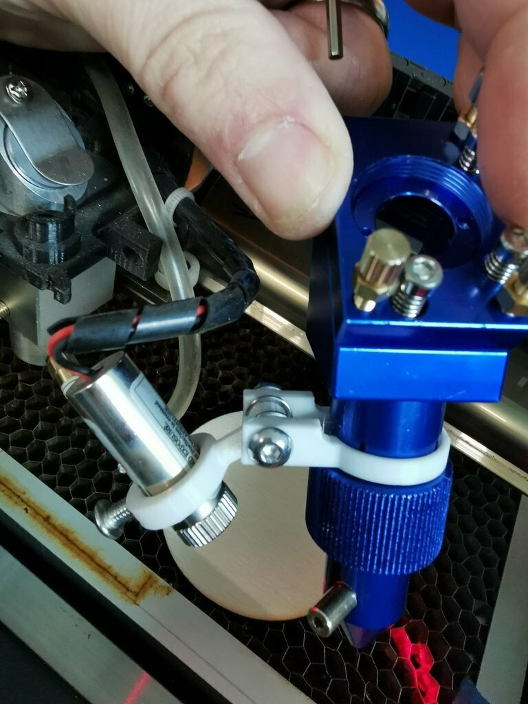 Free 3D file Cloudray K40 Serie Laser diode mount 12mm・Template to download and 3D print・Cults