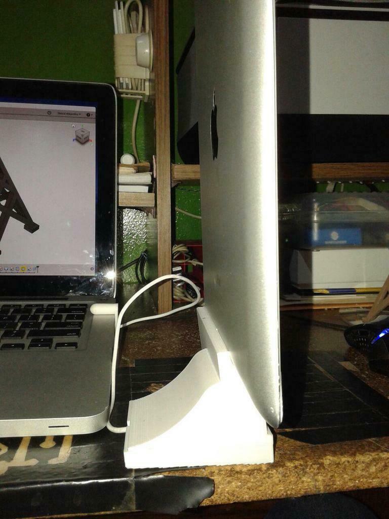 Free 3D file Ipad 3 stand + sound deflector 📱・3D printable design to ...