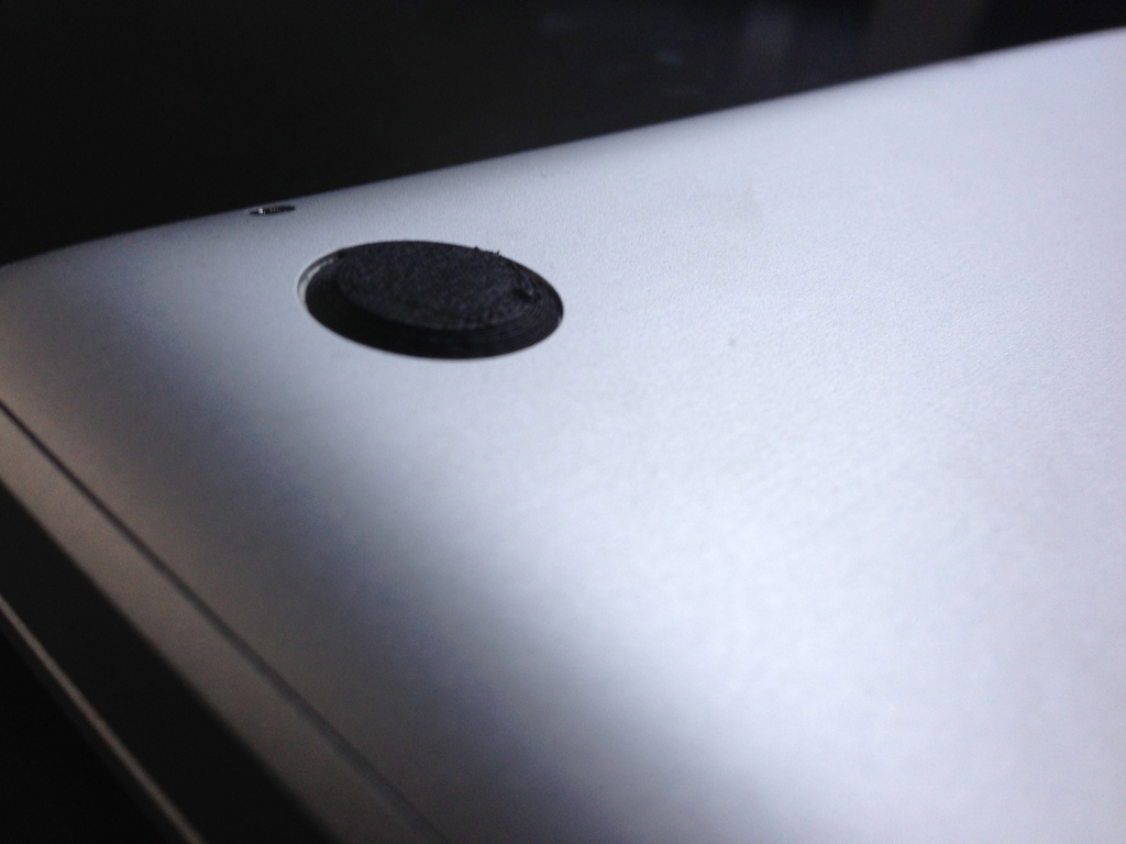 Free 3D file Macbook pro feet・Design to download and 3D print・Cults