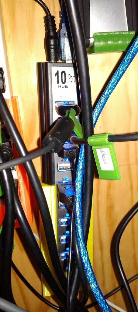 Free 3D file 10 port USB hub holder・3D printing idea to download・Cults