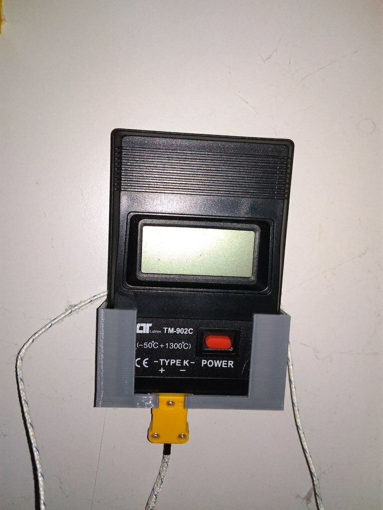 Free 3D file Thermometer wall mount and making-of video・3D printable ...