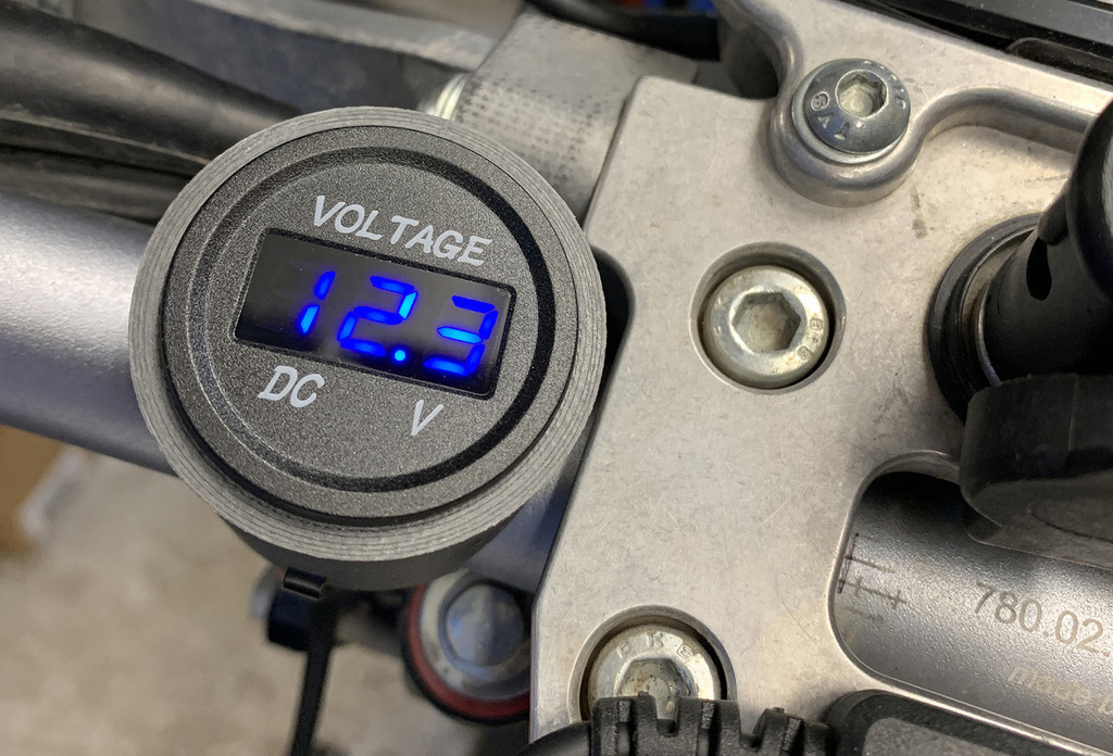 Free 3D file Motorcycle gauge mount 🏍️・3D printable model to download・Cults