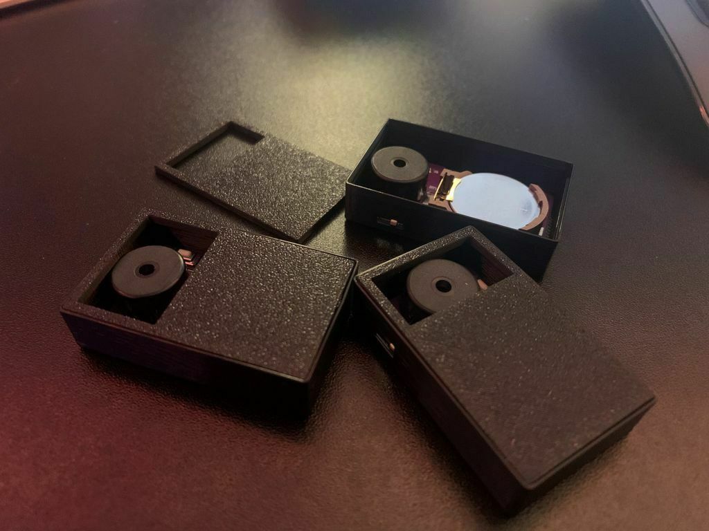 Free 3D file Annoying PCB Holder・3D printing design to download・Cults