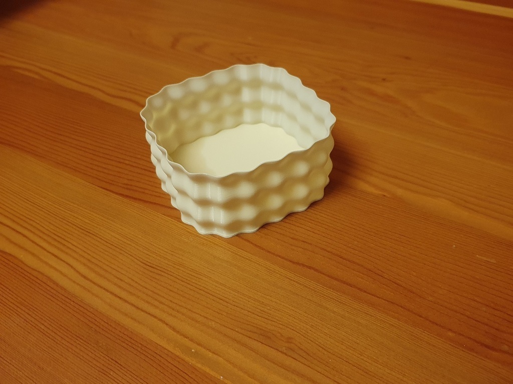 Free 3D file Wavy Container - Vase mode Parametric・3D printer model to ...