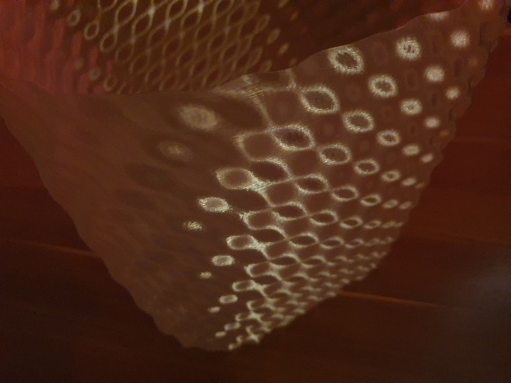 Free 3D file Wavy Container - Vase mode Parametric・3D printer model to ...